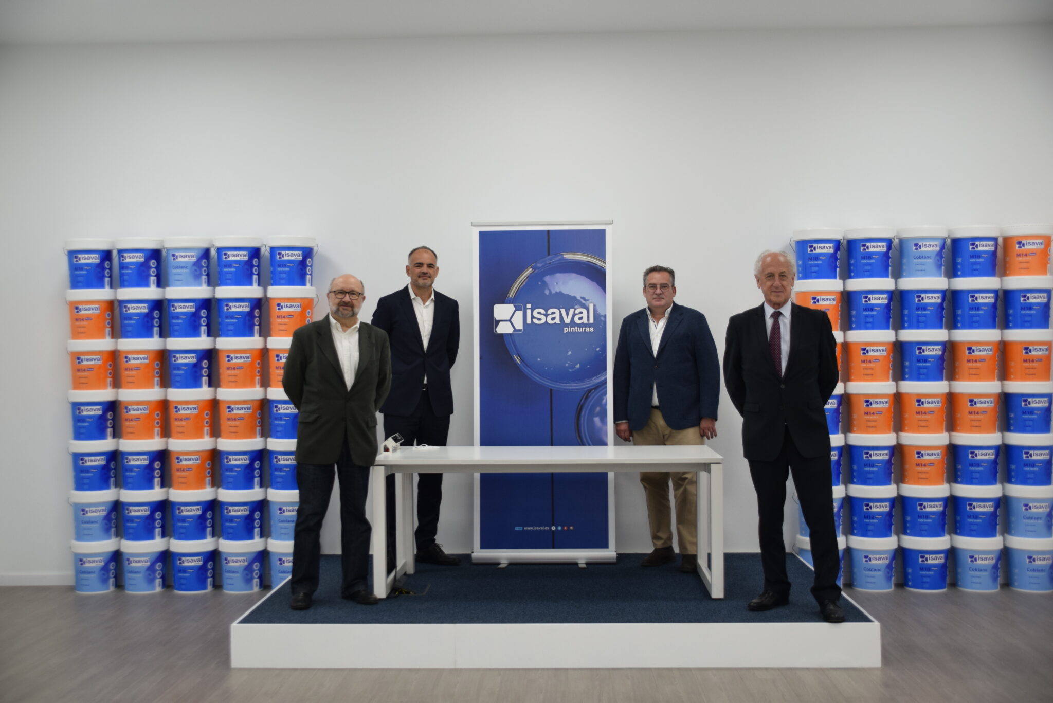 Isaval • Fabricantes y distribuidores de pinturas