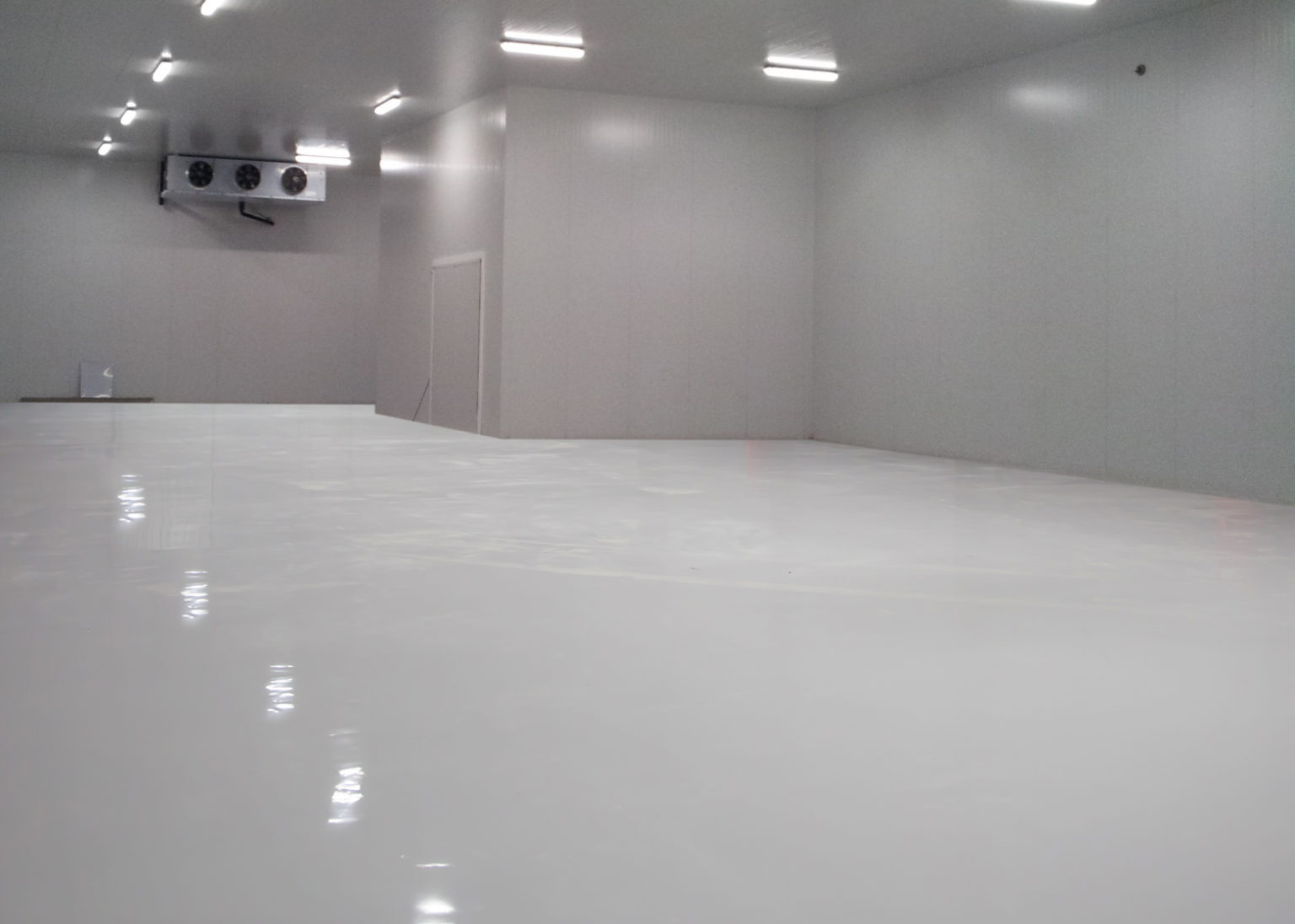 Rapidtrans 2 componentes - Suelos de rápida ejecución • Isaval