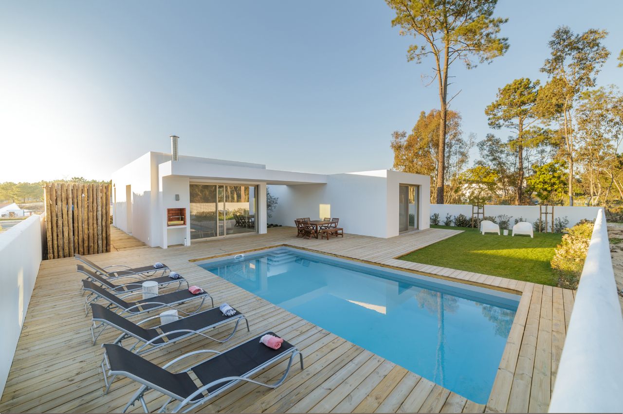 Azul claro y azul oscuro: Acabado de pintura para piscinas que crea un ...