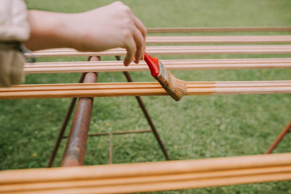 ¿Qué colores de barniz para madera elegir? • Isaval