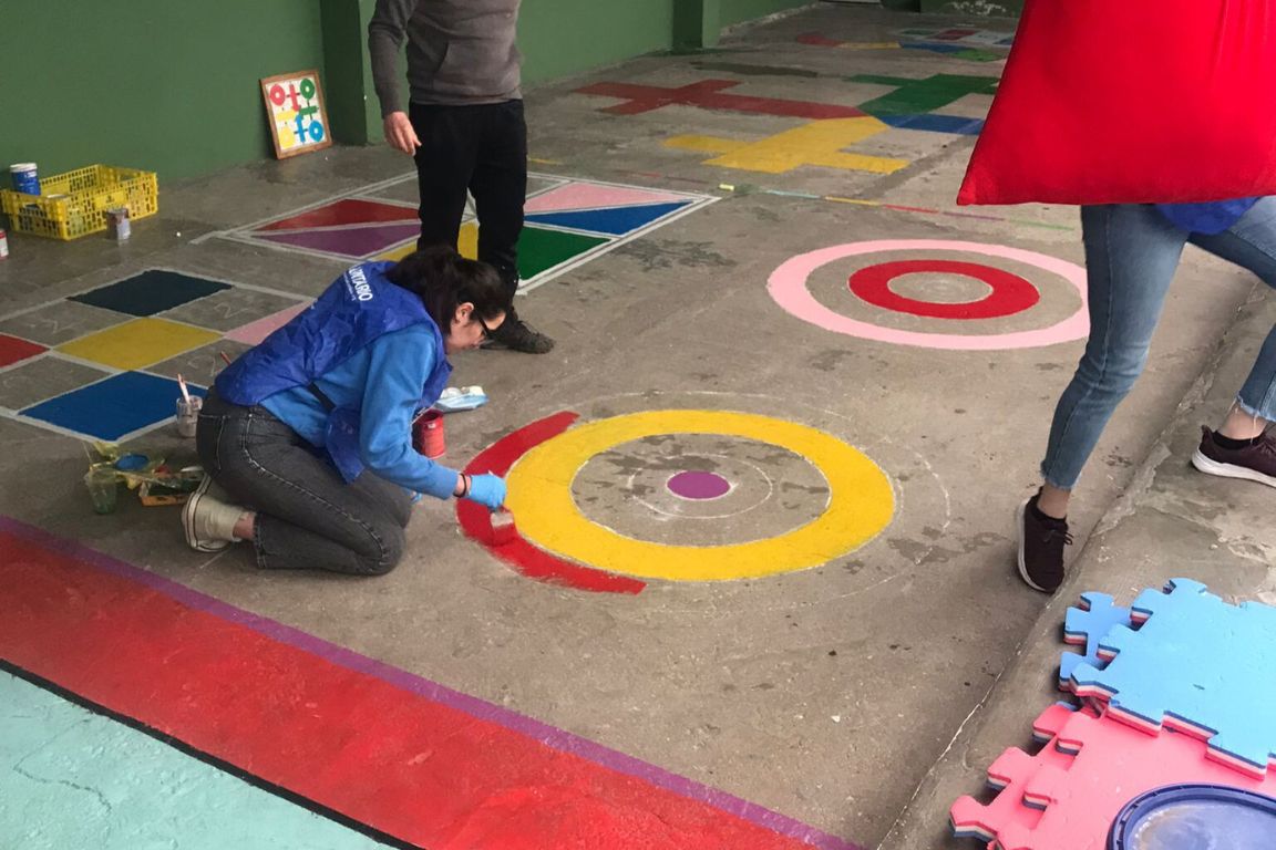 ¿Cómo pintar juegos en el suelo del patio? • Isaval